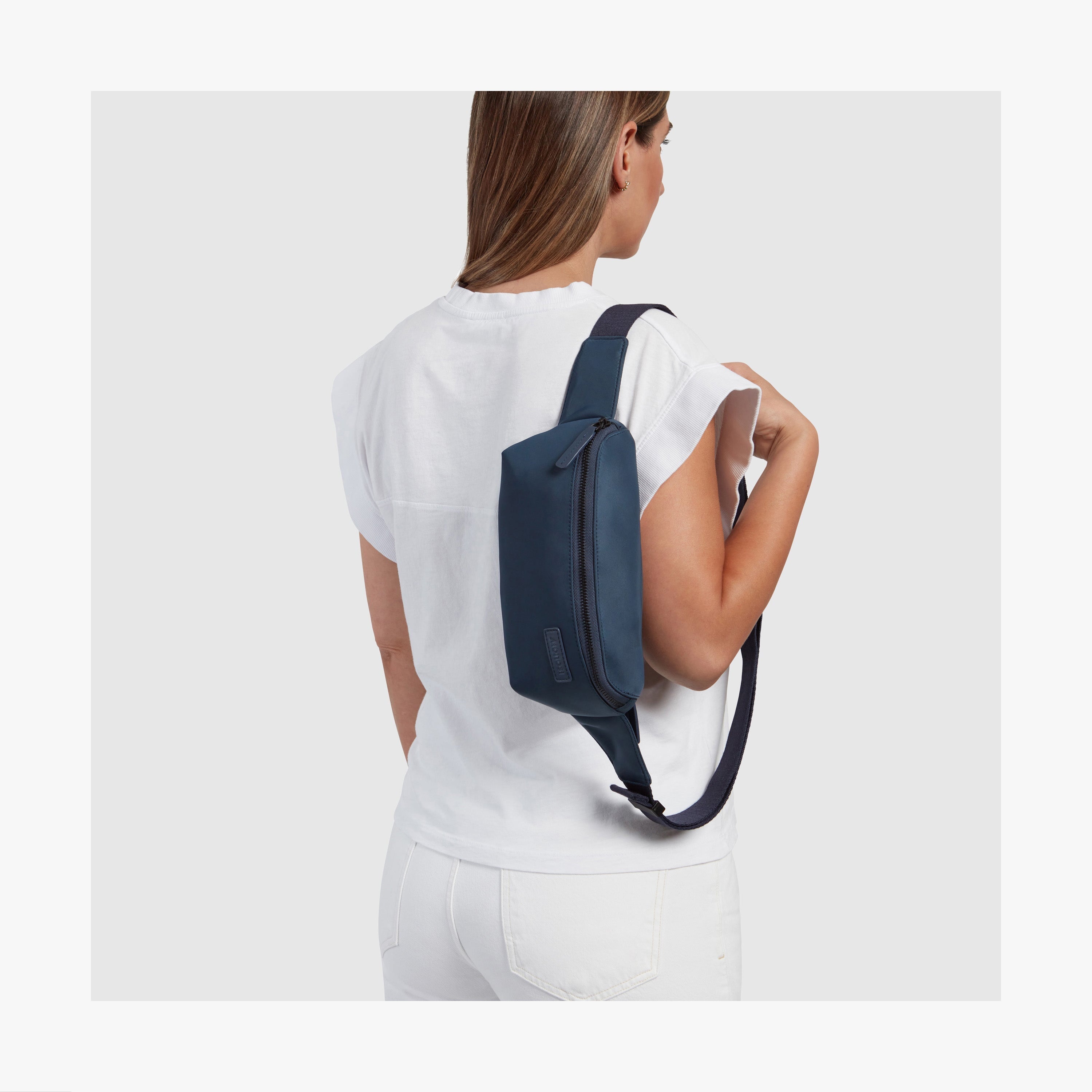 Metro Sling Bag | Monos UK Luggage & Bags – Monos United Kingdom